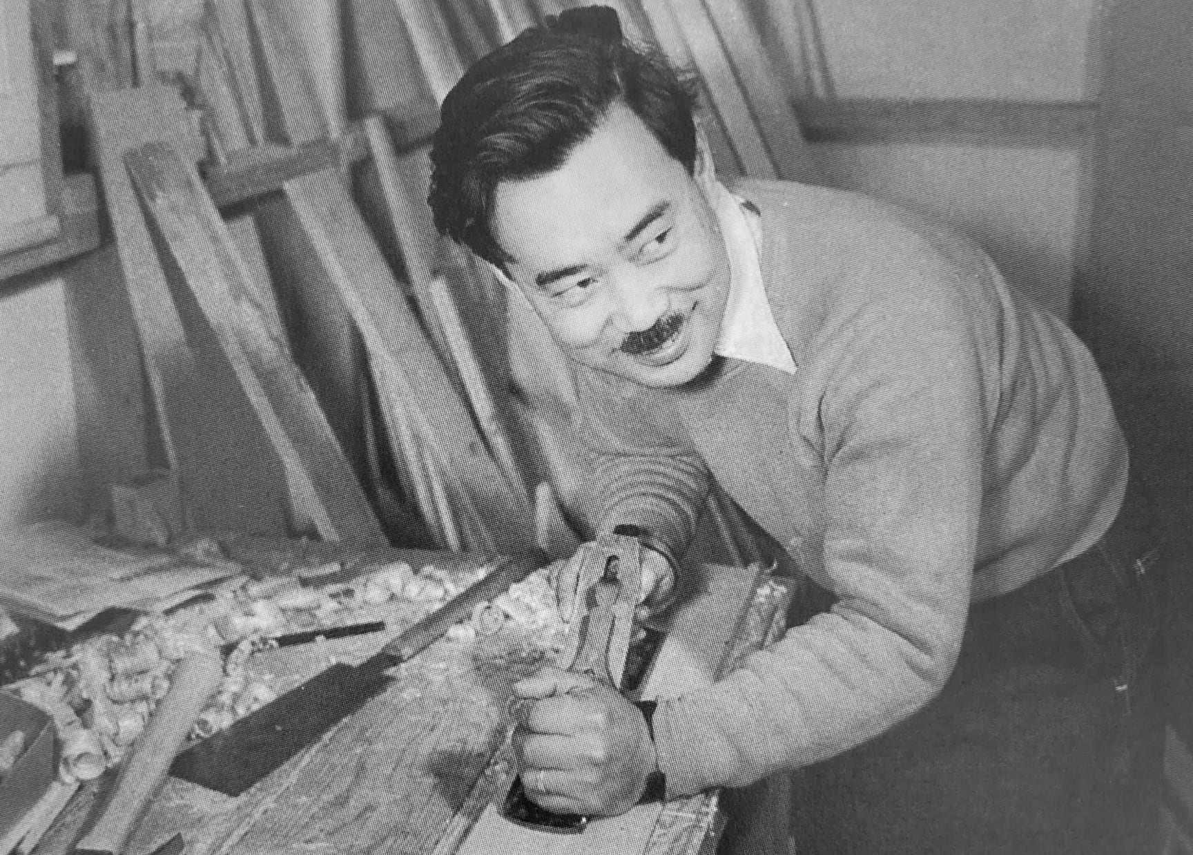 Estimation de prix et achat de votre banc Conoid de George Nakashima.