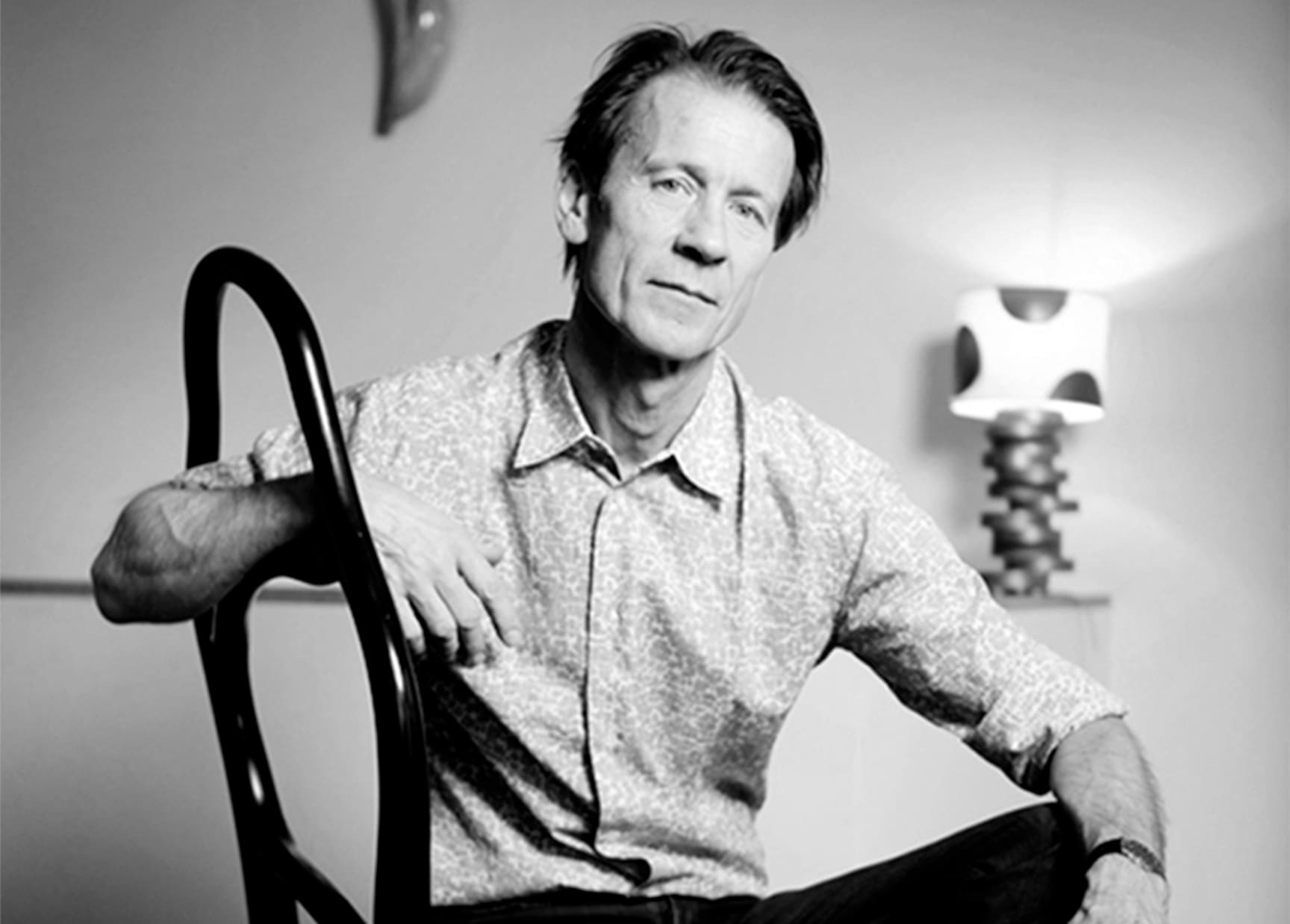 Estimation de prix et achat de votre table Chewing Gum de Mattia Bonetti.