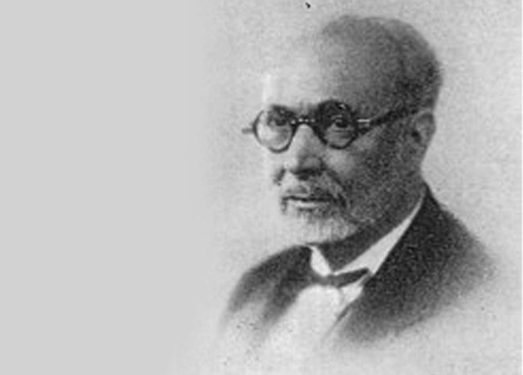 Estimation de prix et achat de votre table gigogne de Jean Dunand.