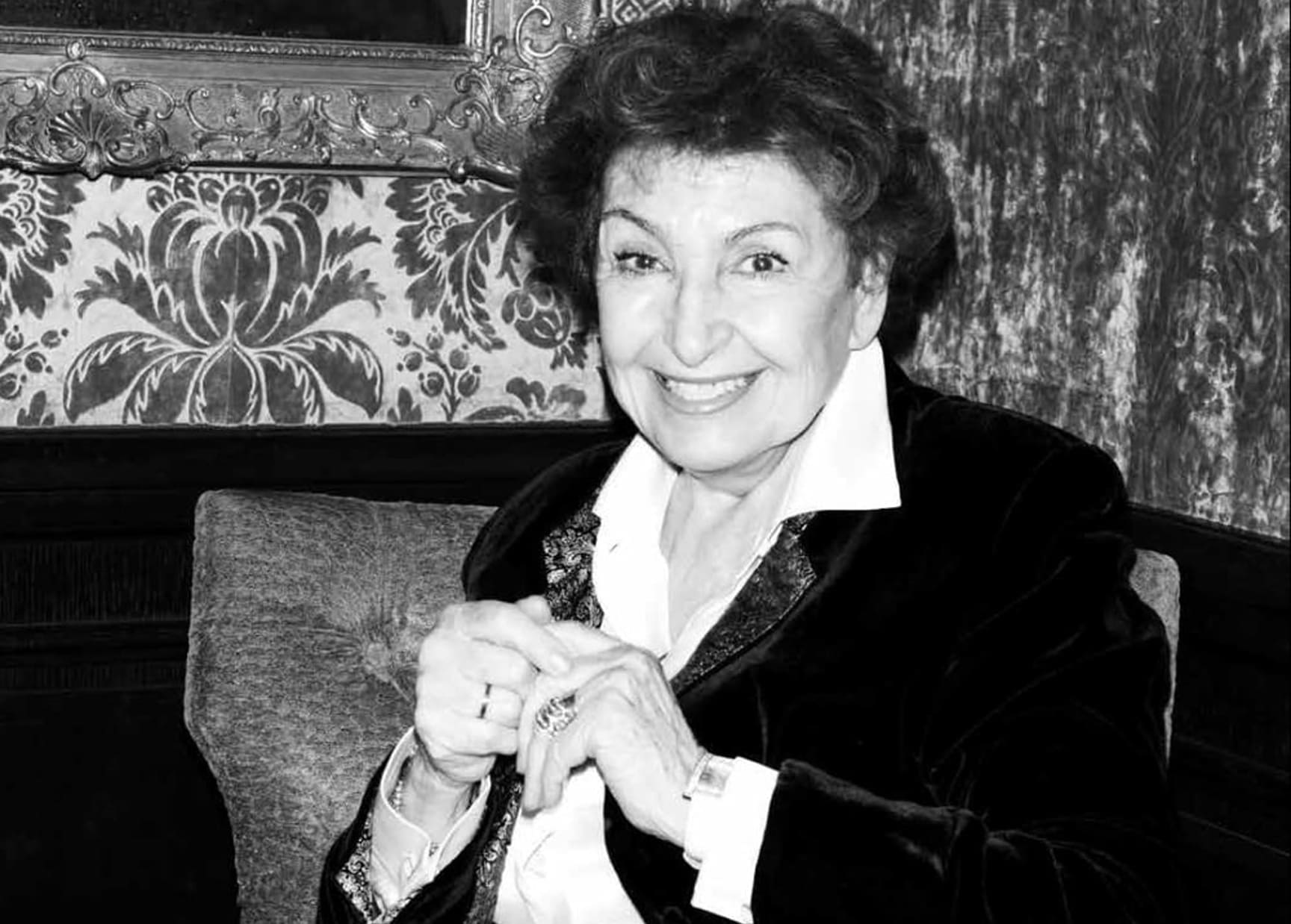 Estimation de prix et achat de votre table Saturne de Maria Pergay.